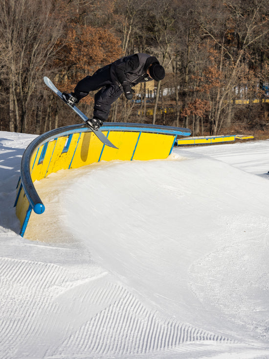 Arbor Snowboarding - Metal Machine Snowboard 24/25 – Arbor Collective